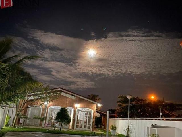 CASA TÉRREA EM PERUÍBE PARA VENDA