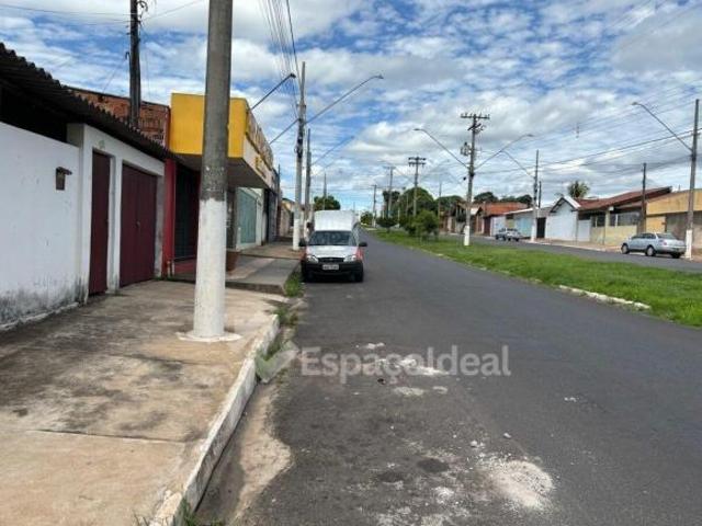 Casa térrea em Residencial Centenário Park em Agudos