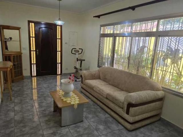 CASA TÉRREA EM RUA SEM SAÍDA PRÓXIMO AO METRÔ