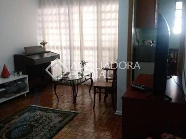 Casa térrea em São Bernardo do Campo, no Jordanópolis, à venda