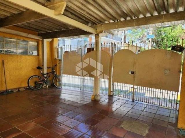 Casa terrea em Santa Teresinha com 3 dormitórios e 2 vagas de garagem