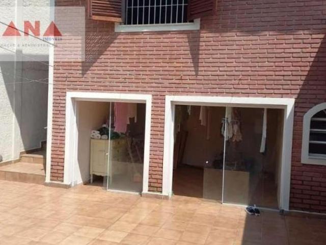 Casa térrea em Santa Terezinha, São Bernardo do Campo, com 230m², 3 dormitóri.