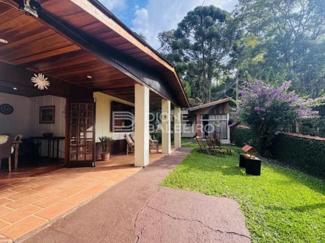 Casa Térrea em Santo Antônio do Pinhal, Centro