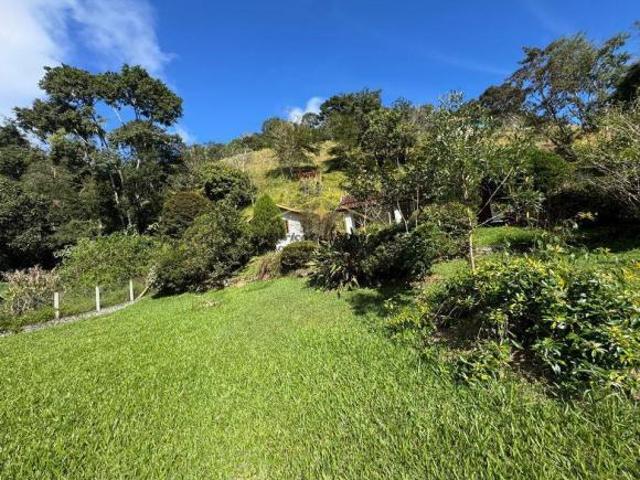Casa Térrea em Santo Antônio do Pinhal, Proximo Ao Centro