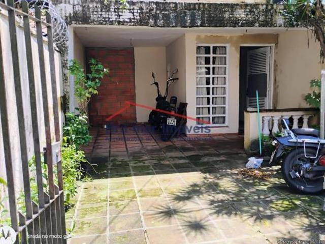 casa térrea em SV,Linha Amarela, excelente para residência ou comércio