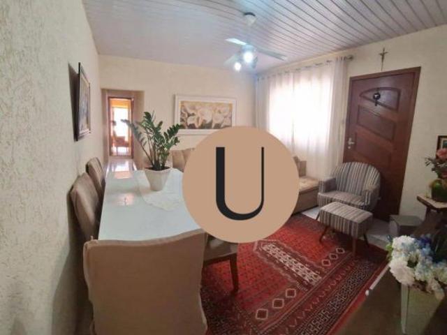 Casa Térrea Espaçosa na Vila Prudente: Conforto e Localização Imbatível!
