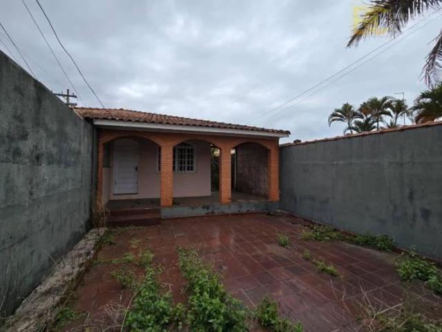 Casa térrea excelente localização Centro Peruíbe/SP