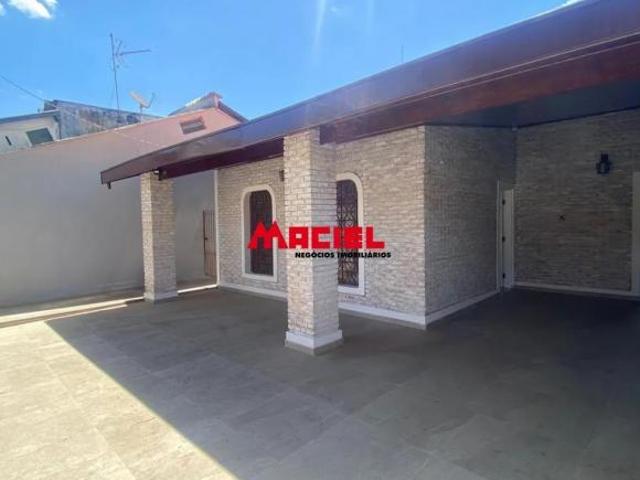 CASA TERREA EXCELENTE LOCALIZAÇÃO NO PARQUE 300 M² TERRENO