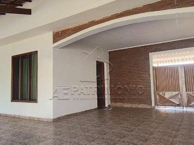 CASA TERREA GABRIEL COM 3 QUARTOS