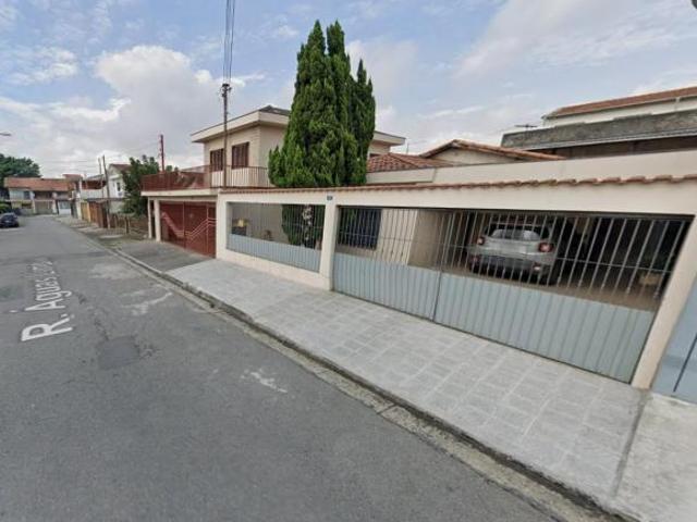 Casa térrea Guarulhos, com 206,96m2, 2 quartos, banheiro, edícula e 4 vagas