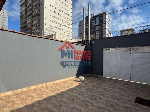 CASA TÉRREA – GUILHERMINA – 250M DO MAR – 2 VAGAS + EDÍCULA