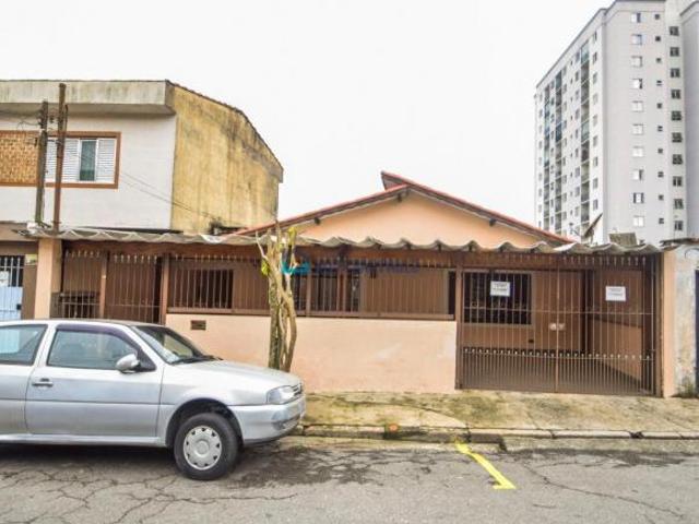 Casa térrea impecável ! Nova Petrópolis SBC! 2.300 m, 5 min de carro do Paço Municipal