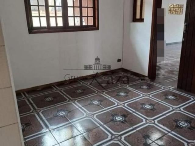 Casa Térrea Jacareí Jardim Esper 190m² 3 Dormitórios Pertinho da loja Havan