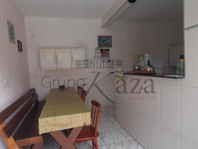 Casa Térrea Jacareí Jardim Esper 3 Dormitórios 187m²