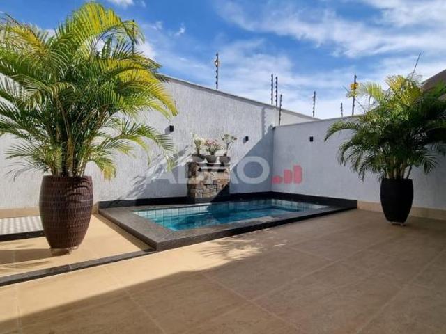 Casa térrea Jardim América Casa de Rua com 3 Quarto s por R$ 1240000.00 no setor Jardim América IN3
