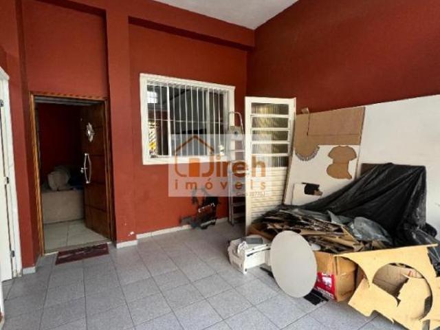 Casa Térrea Jardim Guapituba, 3 Dormitórios sendo 1 Suíte, 4 Vagas, 190m²