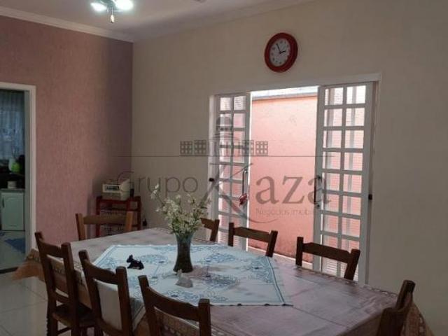 Casa Térrea Jardim Luiza Jacareí 4 Dormitórios 207m². Aceita Permuta