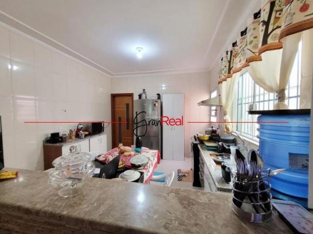 CASA TÉRREA, JARDIM REGENTE, INDAIATUBA, SP. 03 DORMITÓRIOS, SENDO 01 SUÍTE, BANHEIRO SOCIAL, COZINH