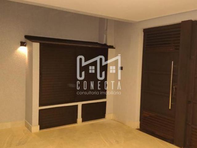 Casa Térrea, Jd. Nova Veneza 3 dormitórios com 1 suíte 120m²