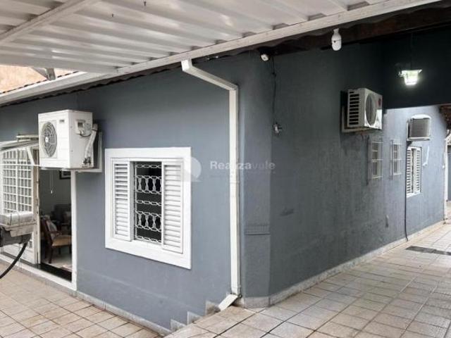 Casa térrea lote inteiro para venda 109 m2 com 3 quartos sendo 2 suítes em Vila Maria
