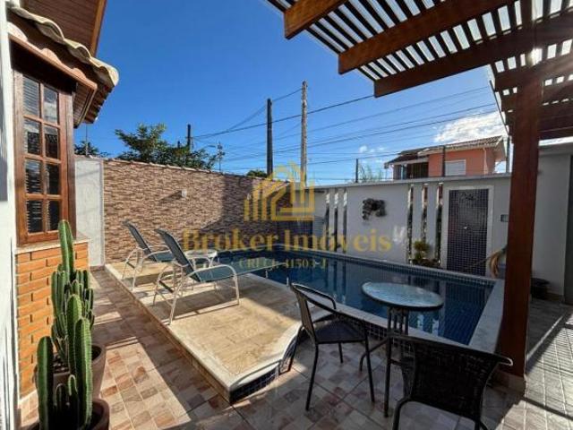 Casa térrea Maravilhosa e aconchegante com piscina e edícula no Sumaré, lado praia em Caraguatatuba