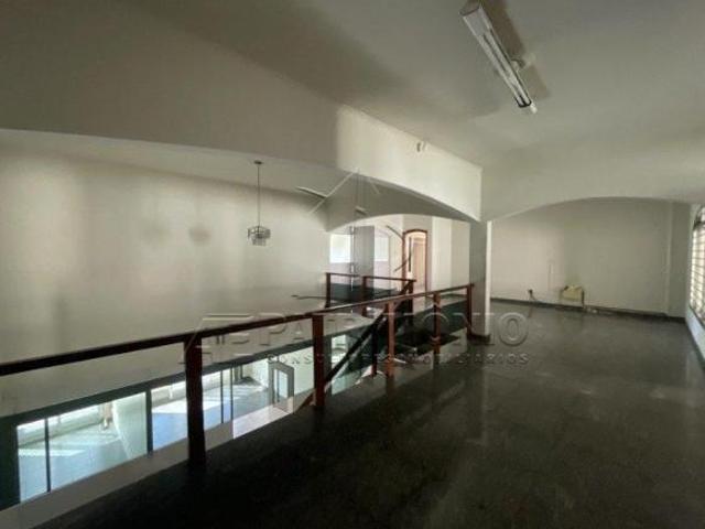 CASA TERREA MISTA COM 4 SUITES SANTA ROSALIA
