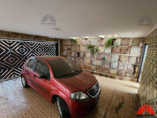 Casa Térrea Mooca 490 metros de terreno 300 metros de área construída amplo quintal e churrasqueira
