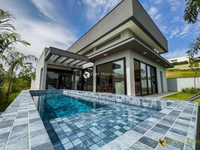 Casa térrea, mobiliada com vista espetacular em meio a natureza no Condomínio Campos de Santo Antôni