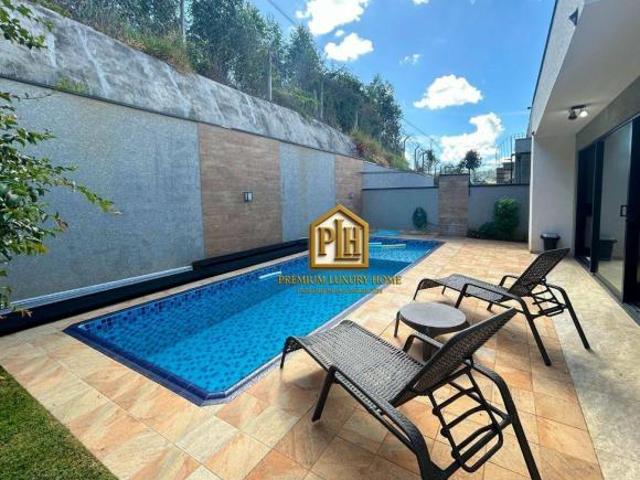 Casa Térrea Mobiliada à Venda em Condomínio Fechado em Atibaia | 3 Suítes | Piscina | Buona Vita
