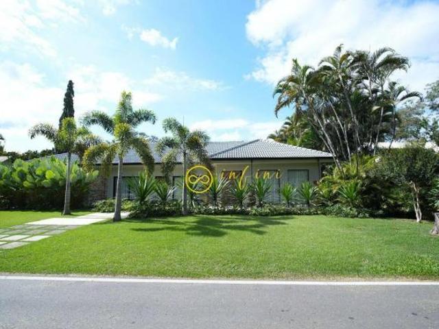 Casa Térrea Mobiliada de Condomínio com 4 Quartos à venda, 486 m² por R$ 5.900.000 Condomínio Resi