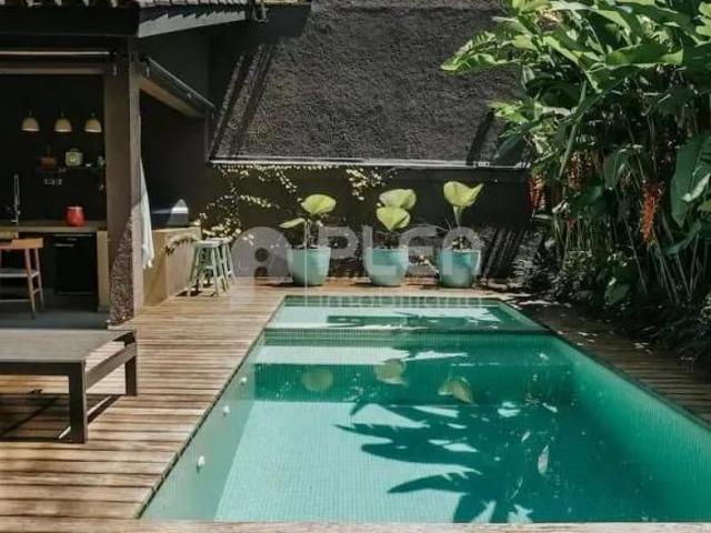 Casa térrea mobiliada no Residencial 11 em Alphaville