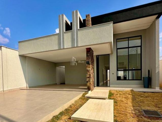 Casa Térrea Moderna no Petrópolis Goiânia | 3 Quartos | Suite Master | 4 Vagas