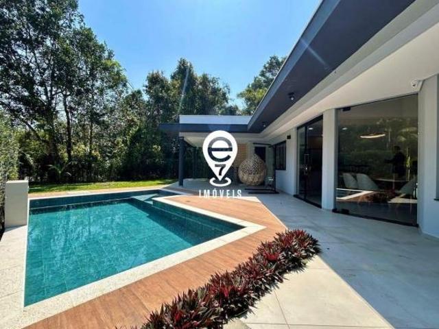 Casa Térrea Moderna à Venda em Bertioga – Porteira Fechada, Automatizada e Segura!