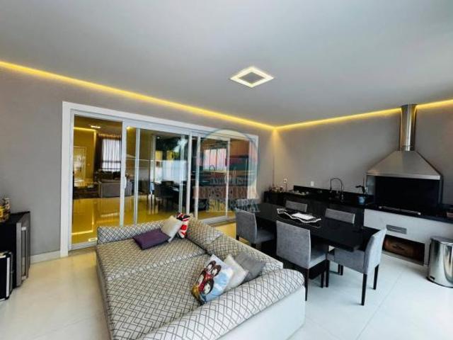 Casa térrea moderna a venda no Reserva da Serra em Jundiaí