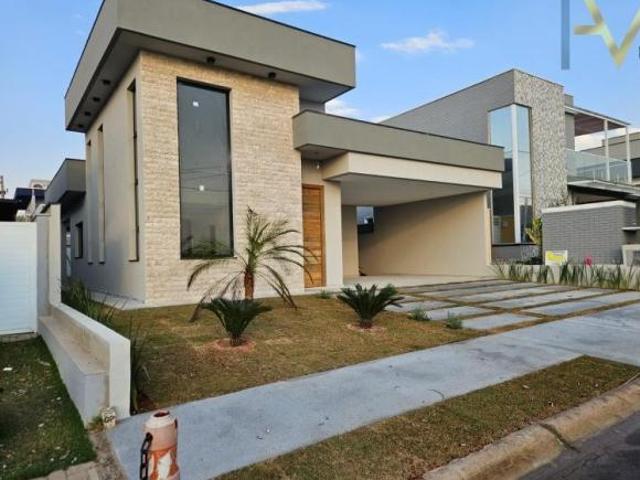 Casa térrea moderna com 163m², piscina e área gourmet no Condomínio Gran Ville São Venâncio em Itupe