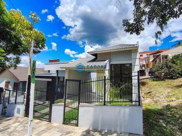 Casa térrea moderna com 3 dormitórios no Cruzeiro