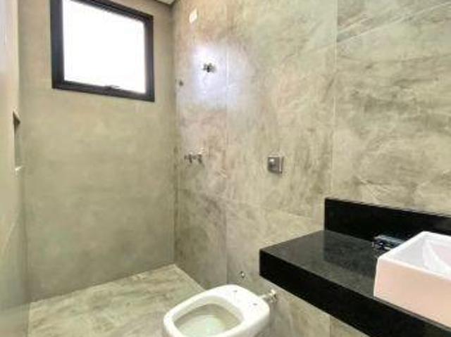 Casa Térrea Moderna e Aconchegante no Condomínio Alphaville Nova Esplanada 3