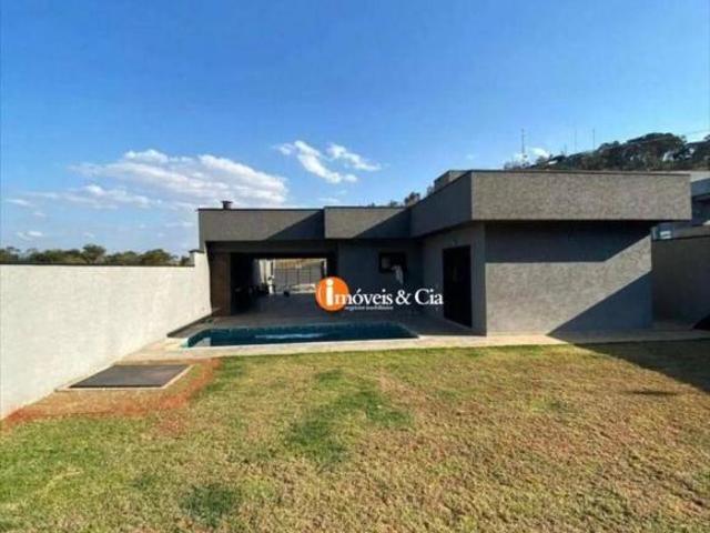 CASA TÉRREA MODERNA EM LOTEAMENTO PARA VENDA NA CIDADE DE ATIBAIA