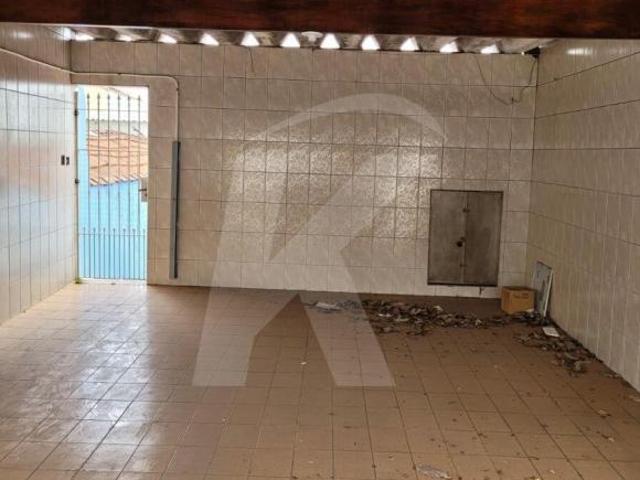 Casa térrea na Vila Maria Alta com 3 dormitórios e 2 vagas de garagem