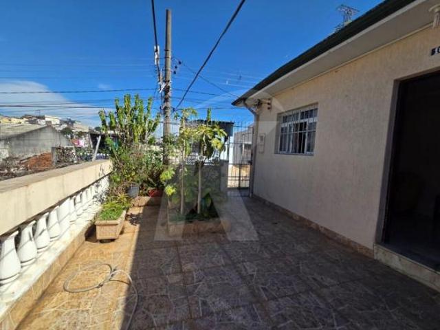 Casa térrea na Vila Medeiros 2 quartos, sem vaga