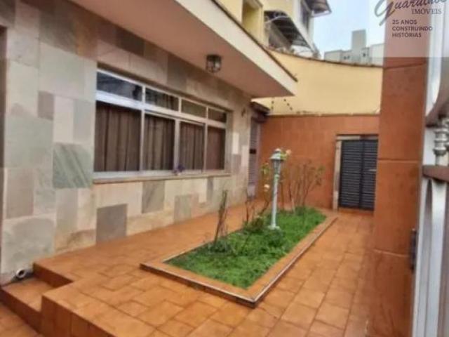 Casa Térrea na Vila Rosália, 2 dorms, 1 suíte, 4 vagas, excelente estado R$959.900,00
