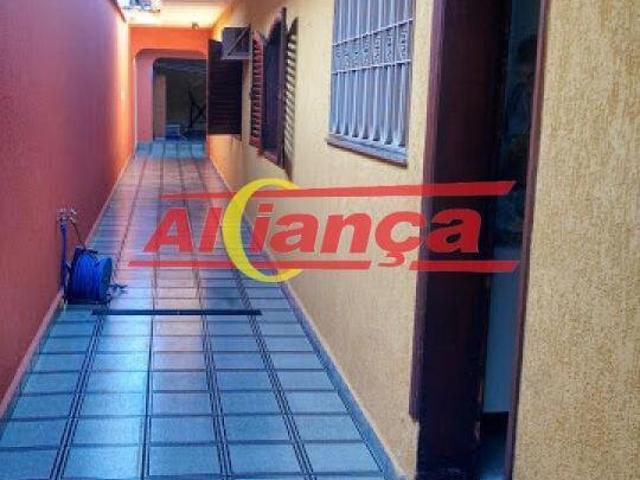 Casa Térrea na Vila Rosália com 4 Vagas de Garagem