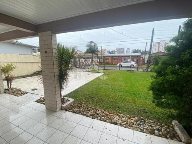 Casa térrea na zona nova 4 dormitórios mobiliado
