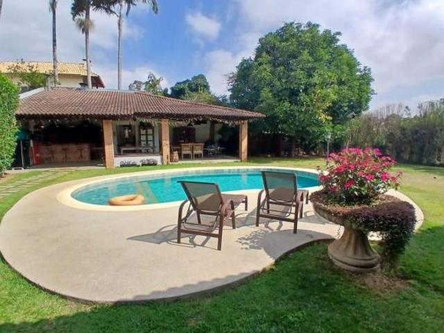 Casa térrea na Av. São Camilo alto padrao a venda Granja Viana / SP