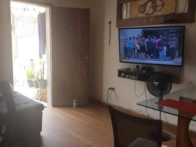 CASA TÉRREA NA JOÃO KANIA! 02 QUARTOS, SALA, COZINHA, GARAGEM!