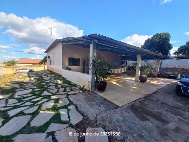 CASA TERREA NA LAJE EM CONDOMINIO FECHADO ENERGIA FOTOVOLTAICA INSTALADA