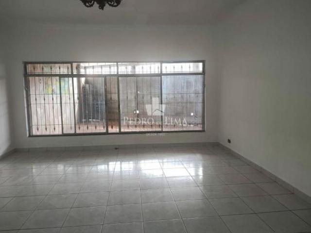 Casa terrea na região Central da Penha