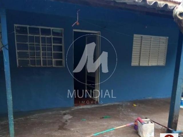 Casa térrea na rua 3 dormitórios