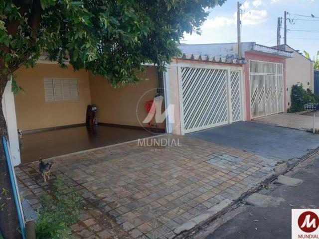Casa térrea na rua 3 dormitórios
