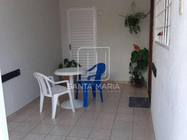 Casa térrea na rua 3 dormitórios, cozinha planejada